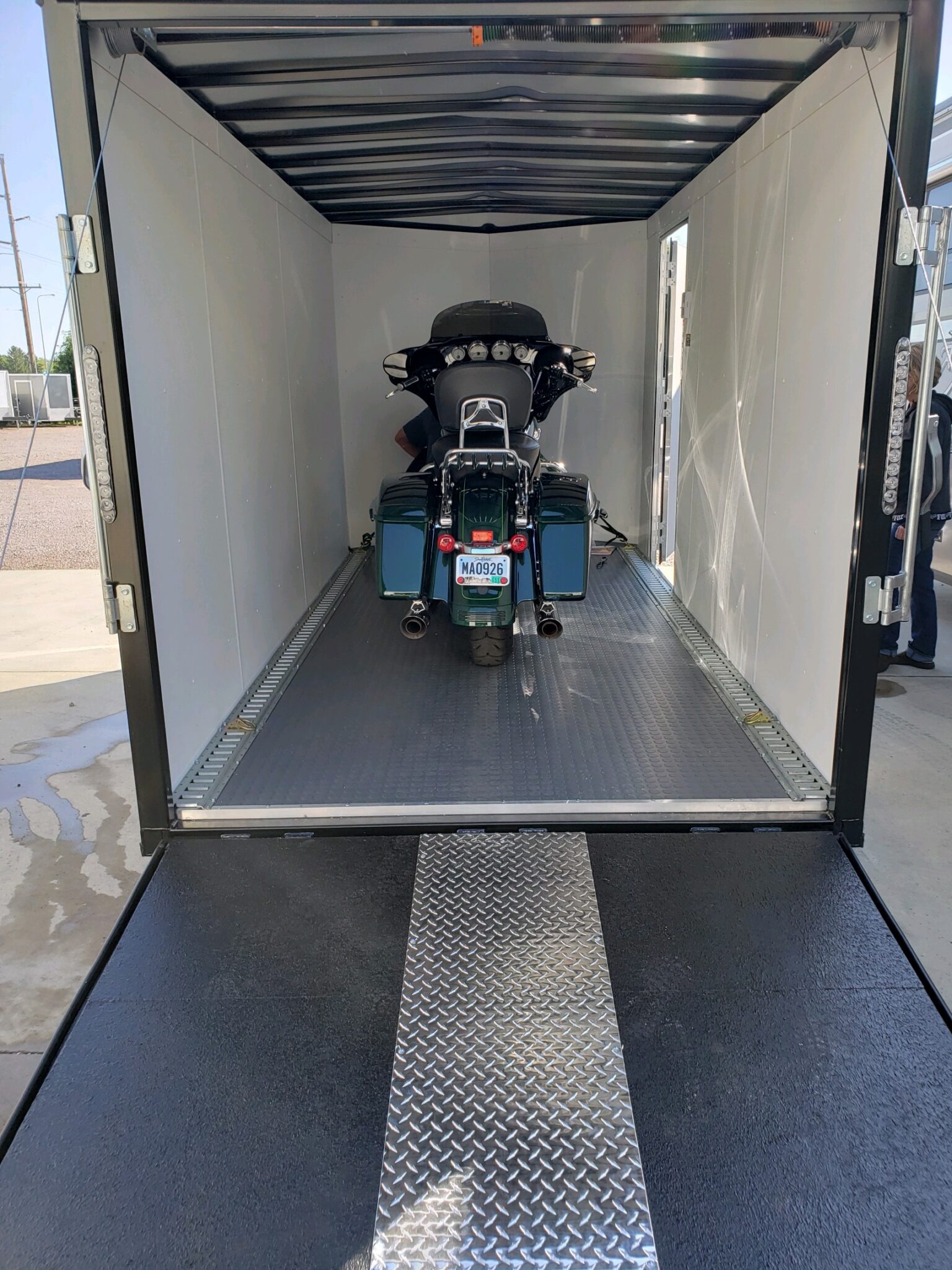 CARGO TRAILERS GALLERY - Aero Trailers